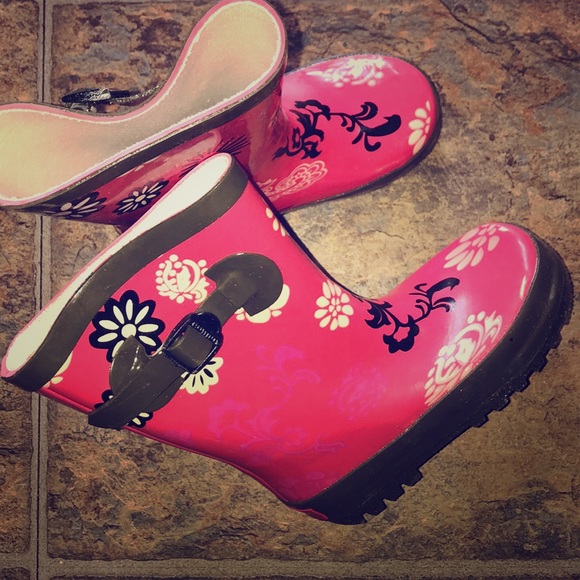 Laura Ashley | Shoes | Laura Ashley Flower Rain Boots | Poshmark